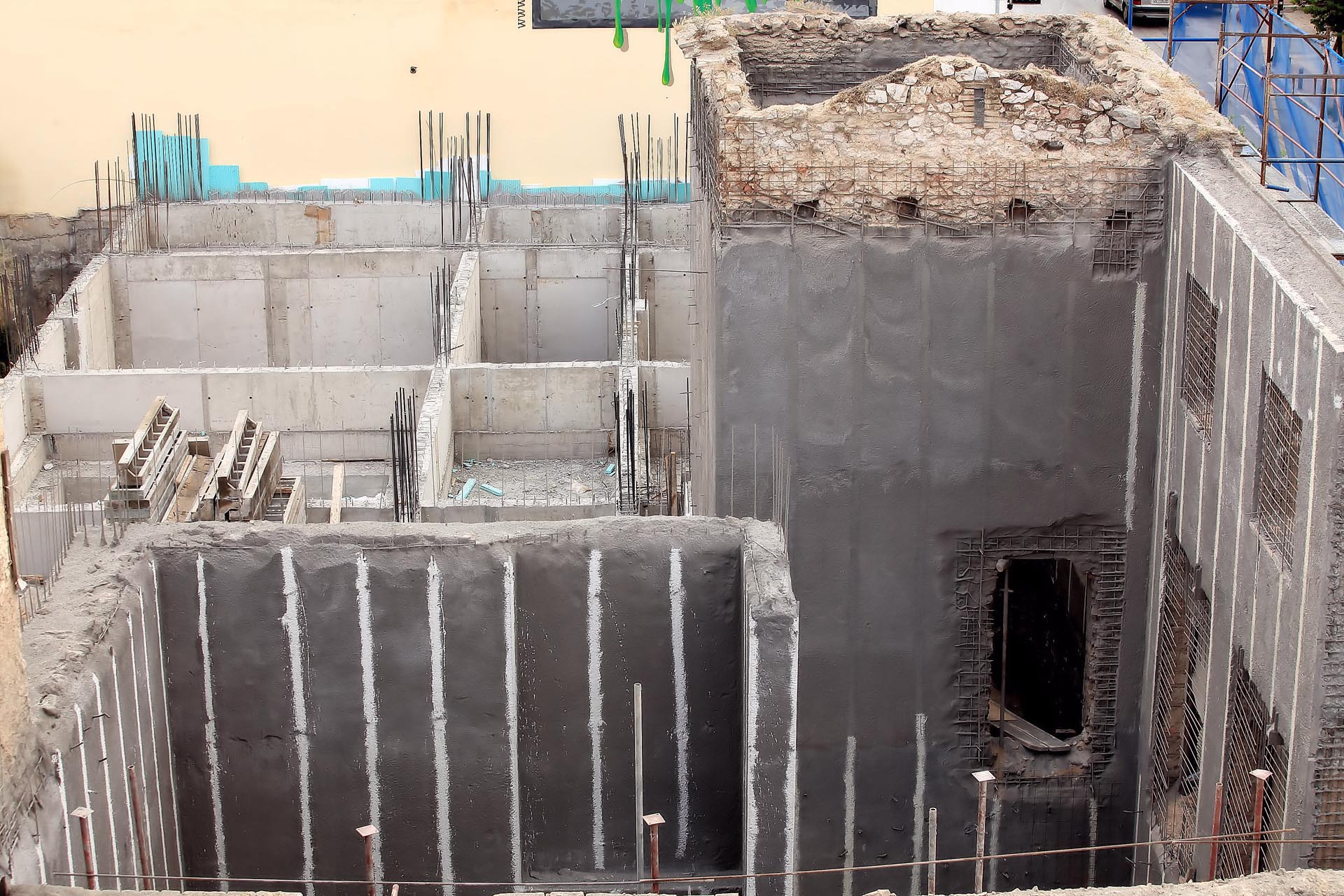 Oλική επισκευή και ενίσχυση με Εκτοξευόμενο σκυρόδεμα, FRP και ...