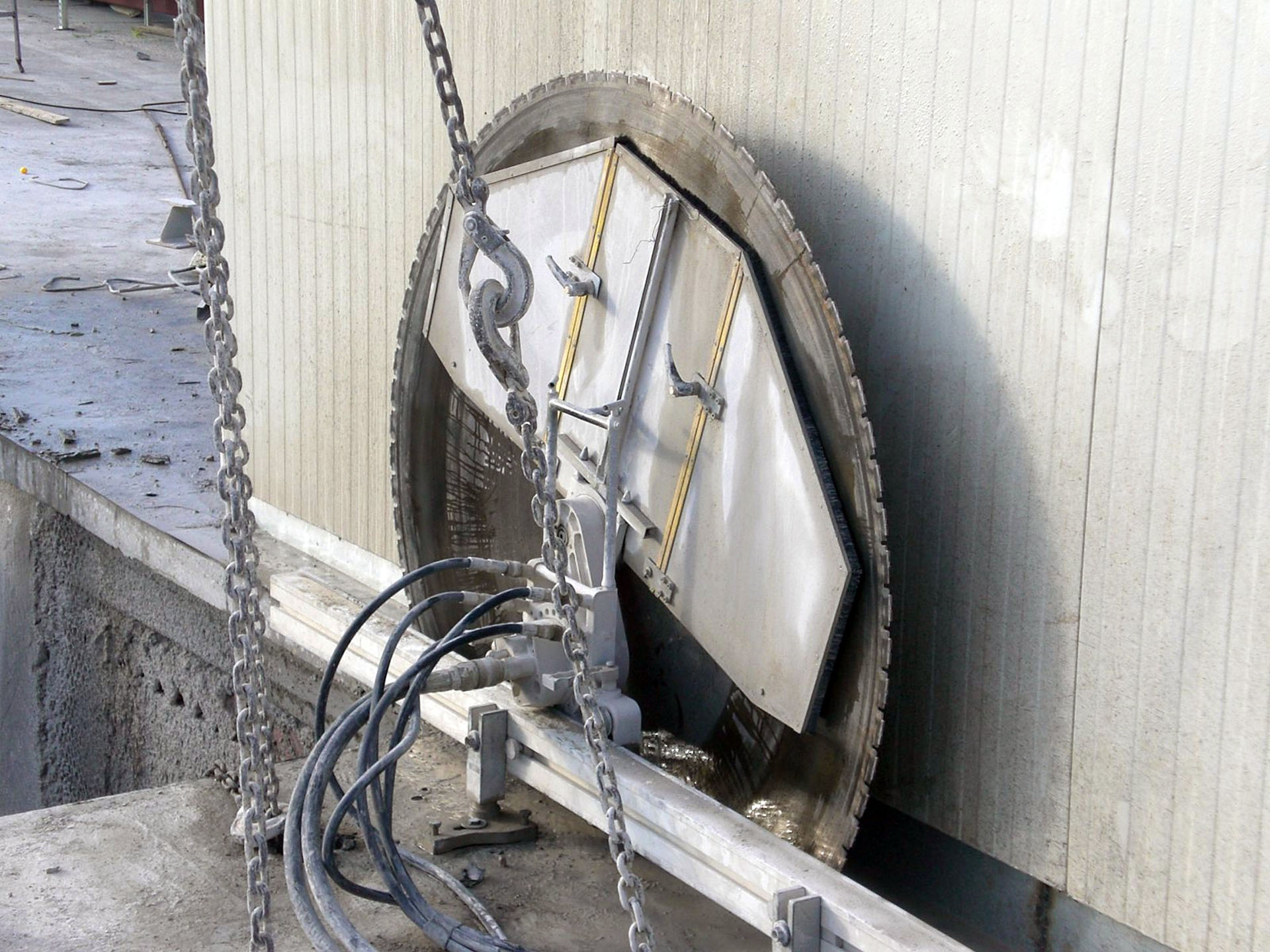 Αδιατάρακτη κοπή μπετόν